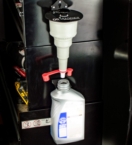 Order | The Better Way to Change Oil | Oil Udder